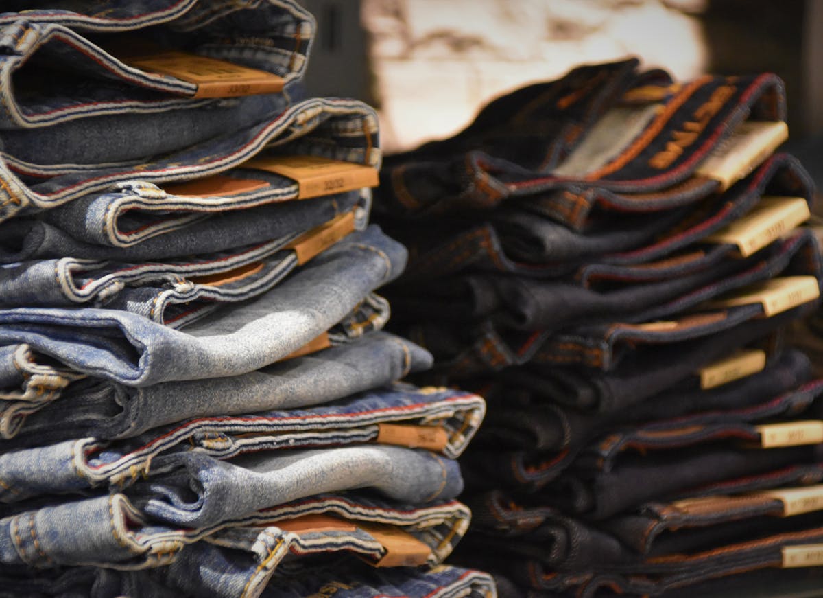 How to Sell Used Clothes Online in India (And Make Money)
